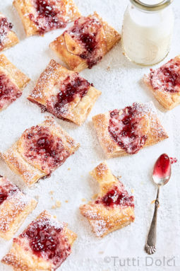 raspberry breakfast pastries - Tutti Dolci